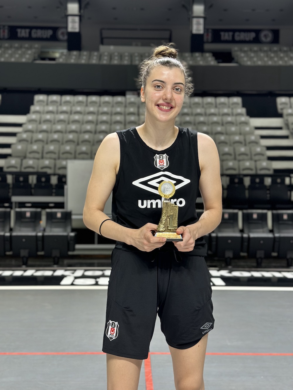 ELİF BAYRAM 'ERKAN İÇSEL KUPASI’NI ALDI | TÜRK SPOR AJANSI