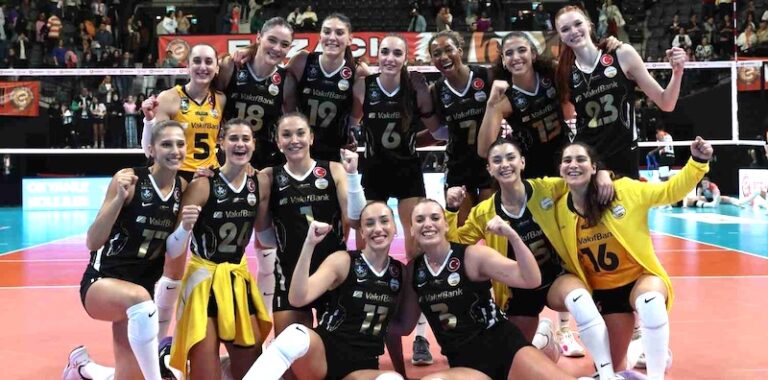 DEV DERBİYİ VAKIFBANK KAZANDI | TÜRK SPOR AJANSI